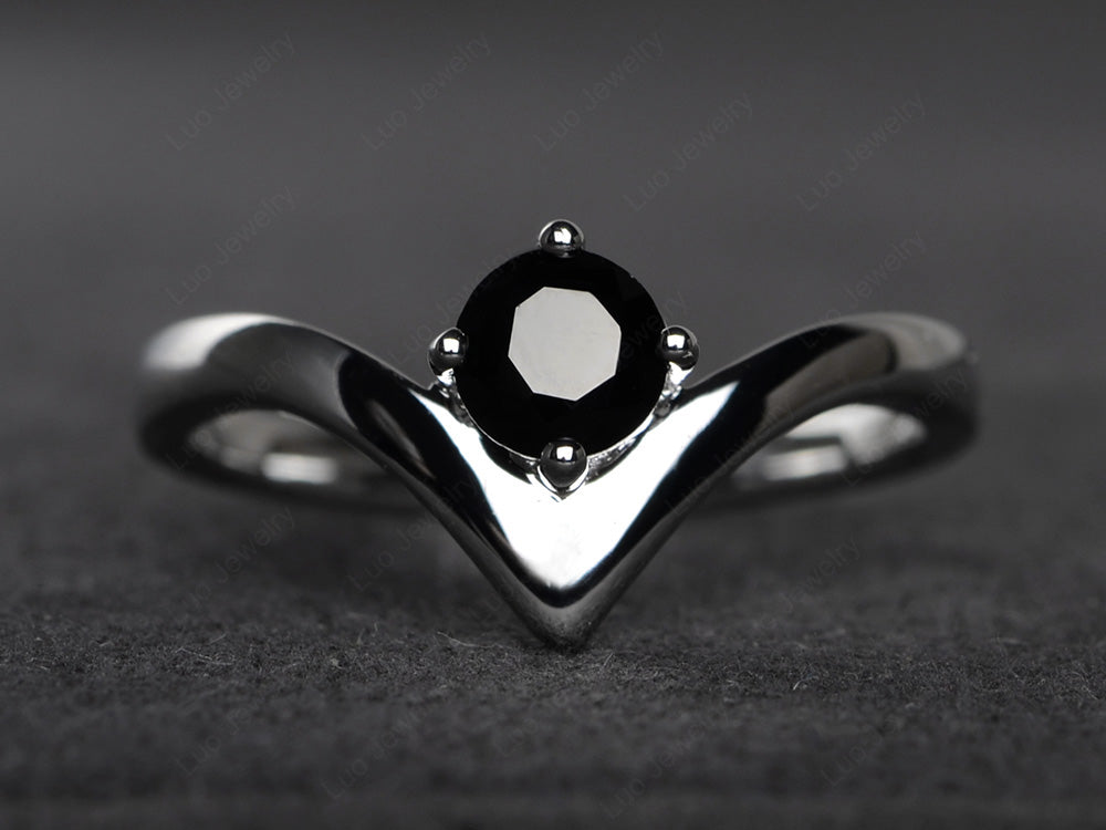 black stone wedding ring