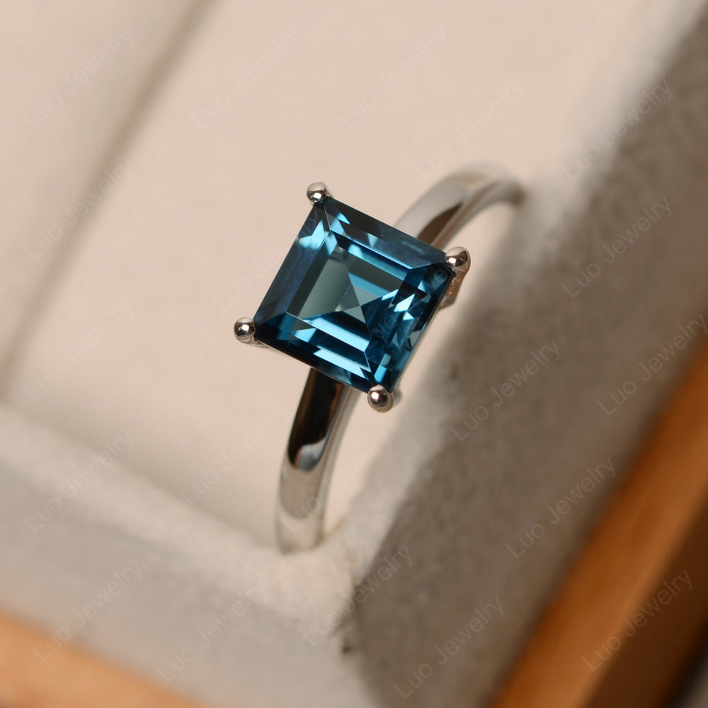 blue square ring