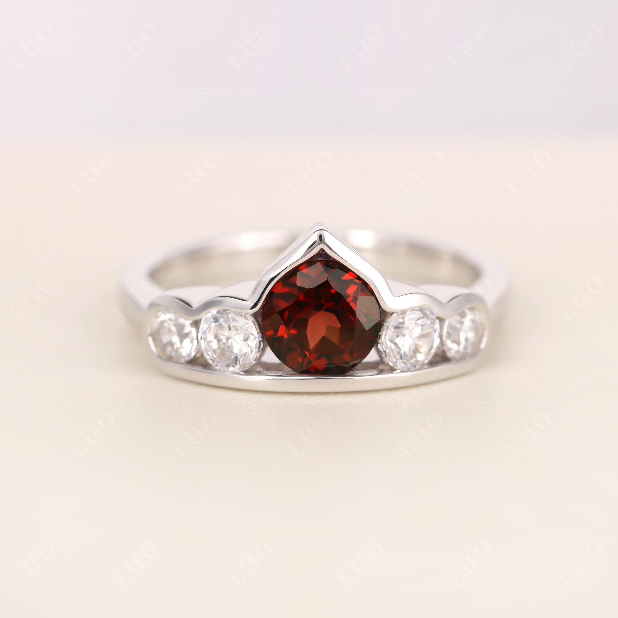 Garnet Crown Ring | LUO