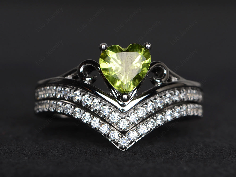 Heart Shaped Peridot Bridal Set Ring | LUO