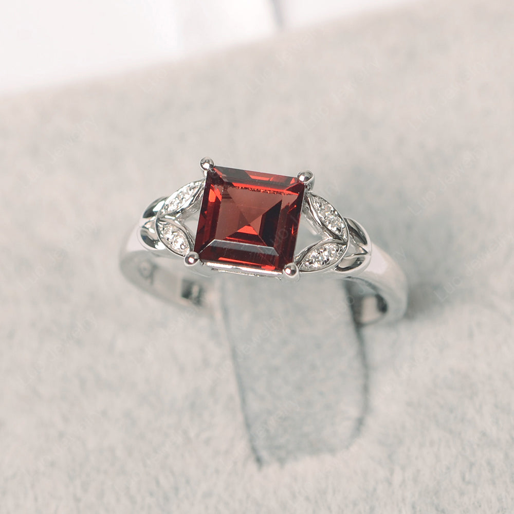 Square Cut Garnet Leaf Ring | LUO